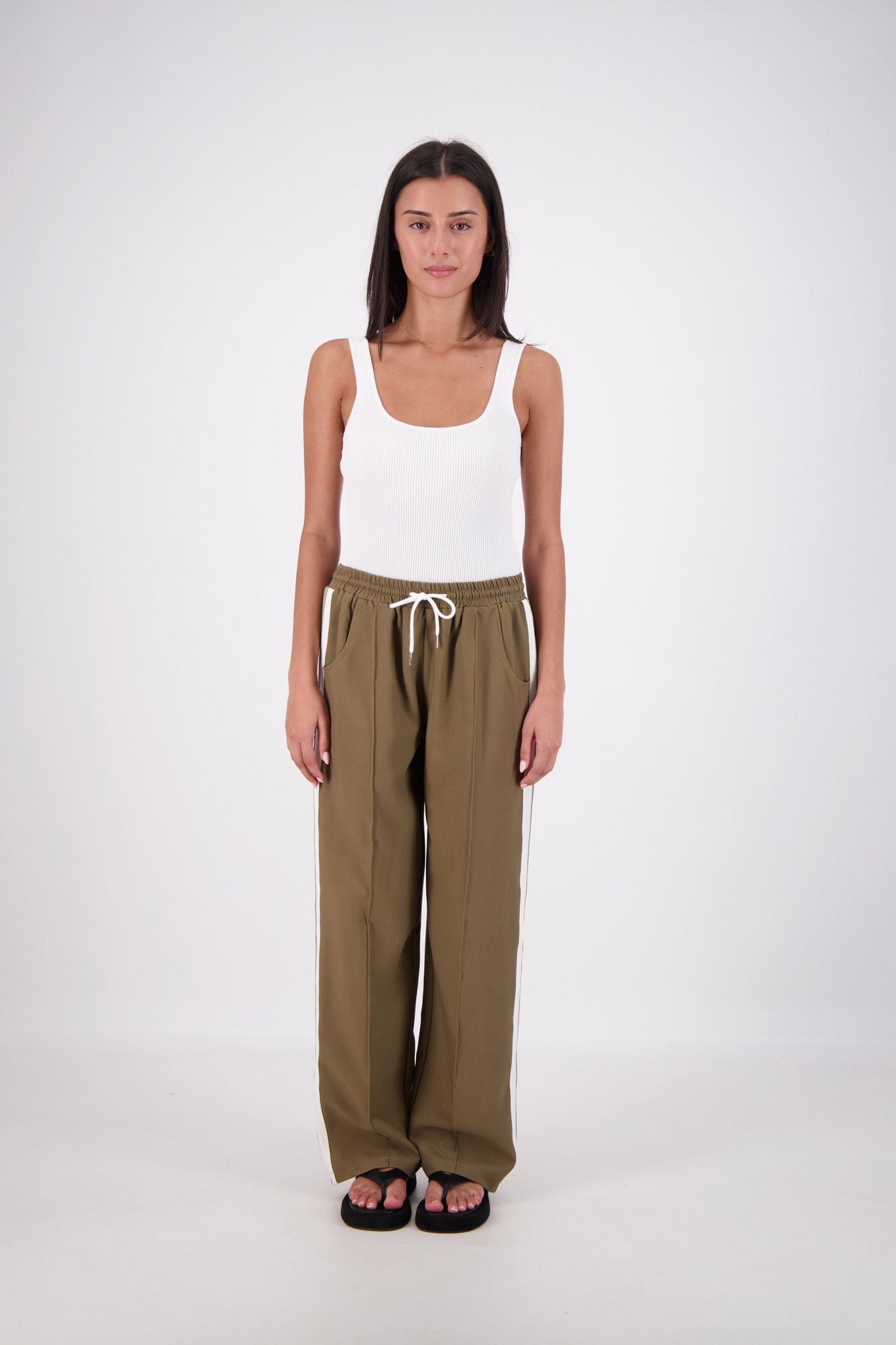 Jasmine Alexa | Cassis Trouser Olive